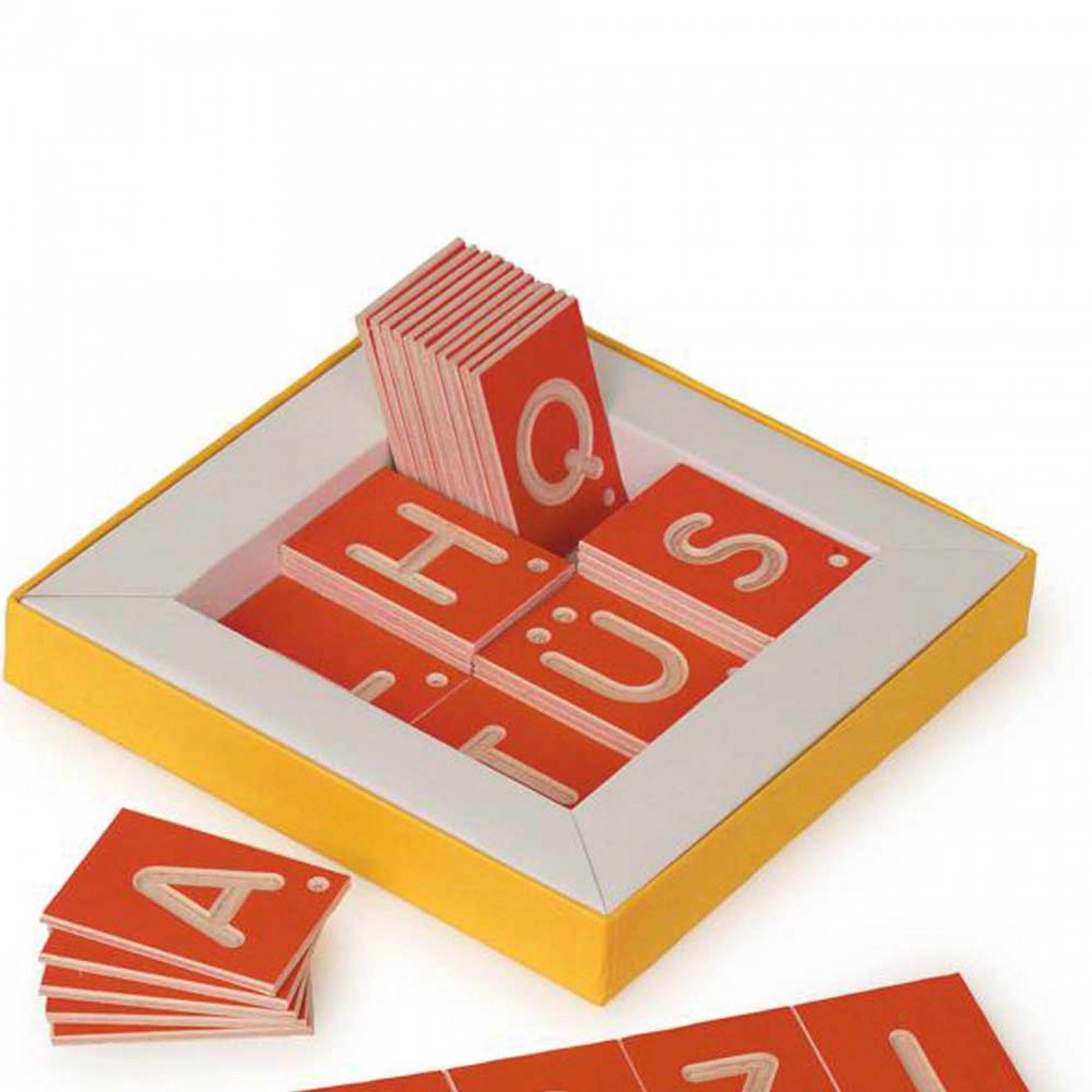 Jeu éducatif Lettres majuscules - Fabricant Allemand | jeujouethique.com